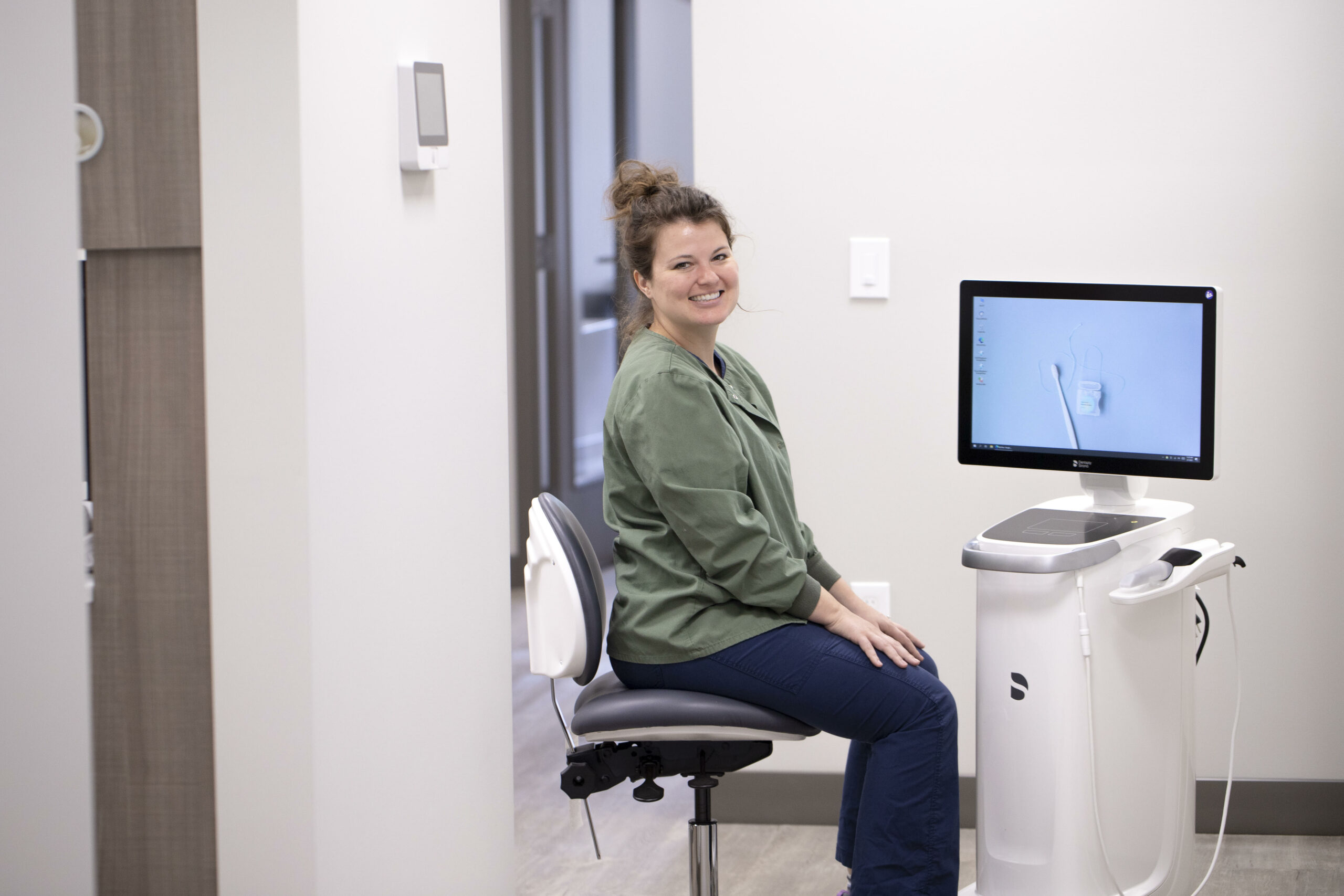 How Digital Dental Technology Improves Your Care